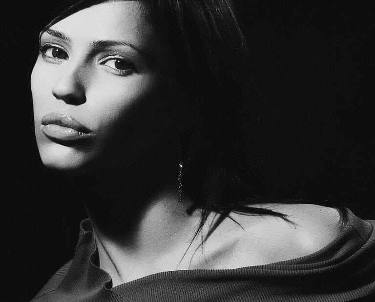 Everything You Need to Know About Dimpled Chins | KamCord